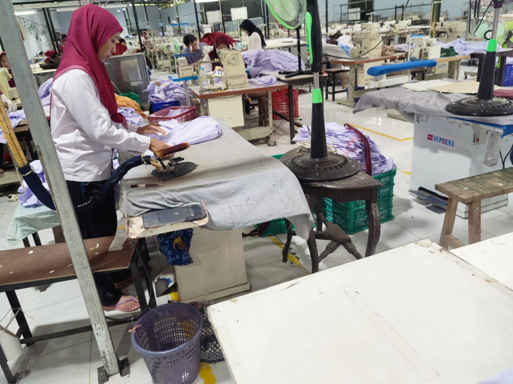 Apa itu Pabrik Garment? - Bos Seragam - Pusat Produsen Seragam